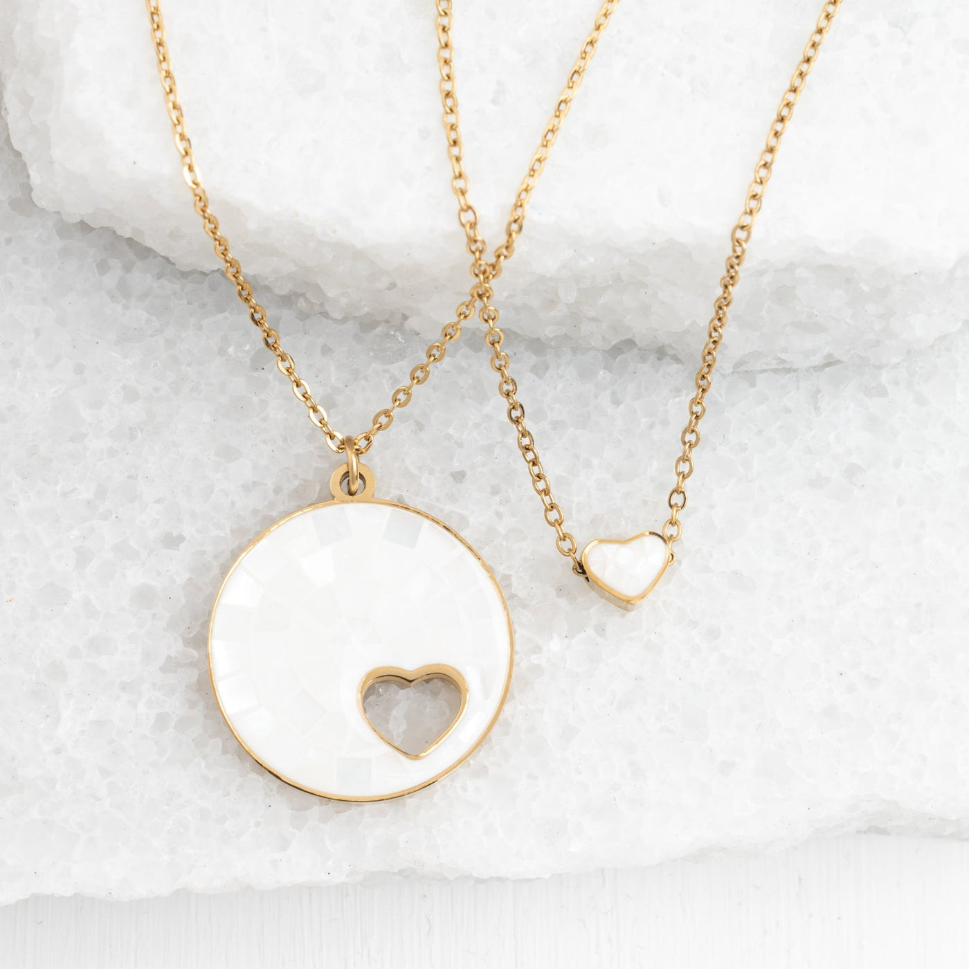 Journey Together Necklace Set in Mother of Pearl | Uno Alla Volta