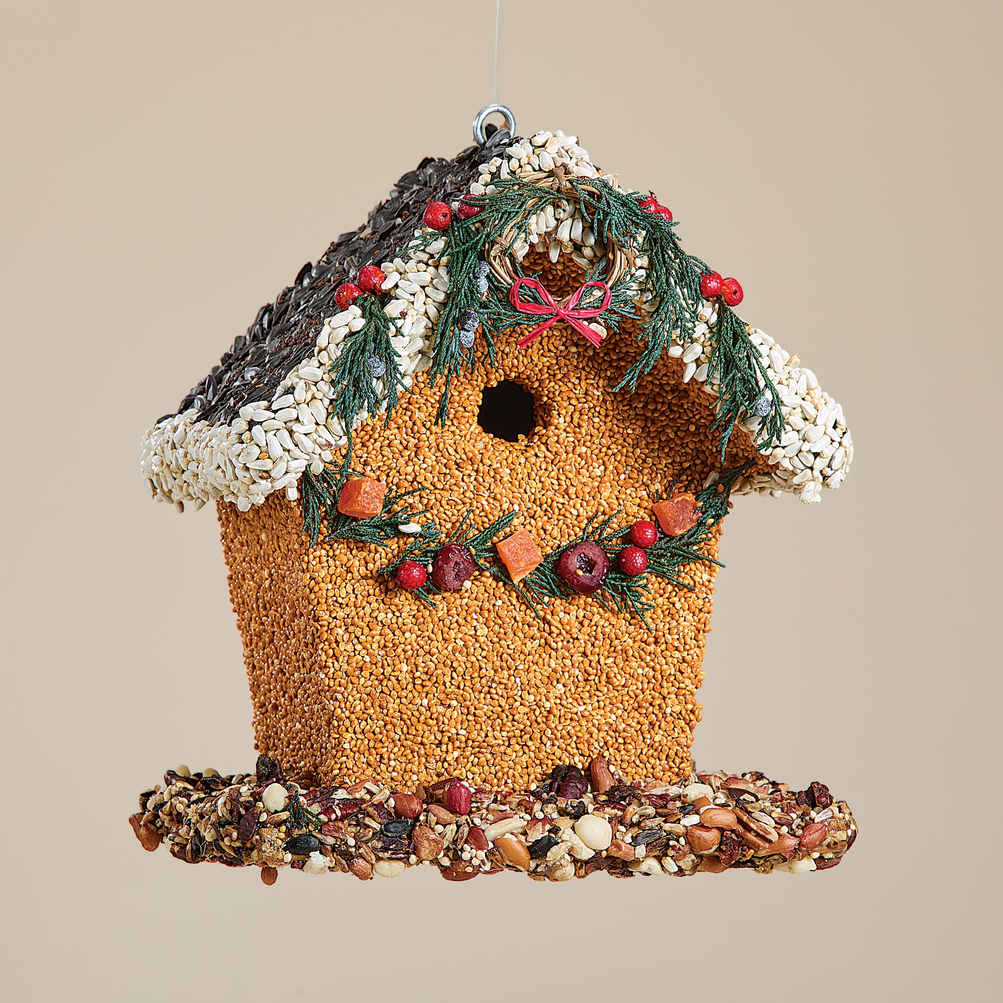 Edible Holly Wreath Birdhouse | Uno Alla Volta