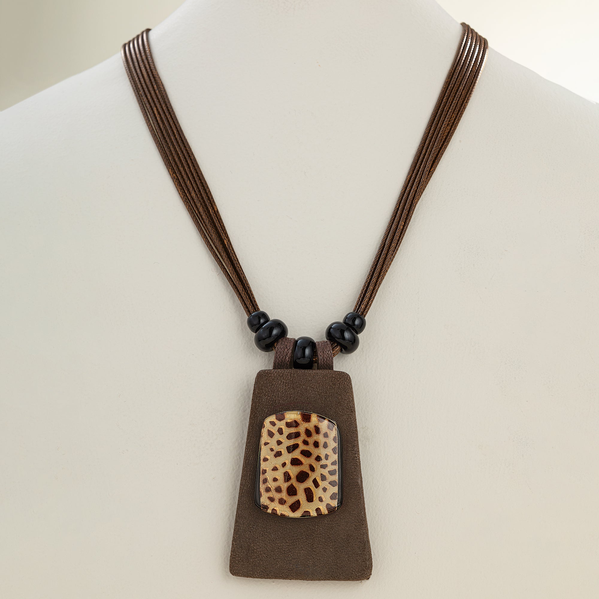 Jewels Of Gambia Safari Pendant Necklace | Uno Alla Volta