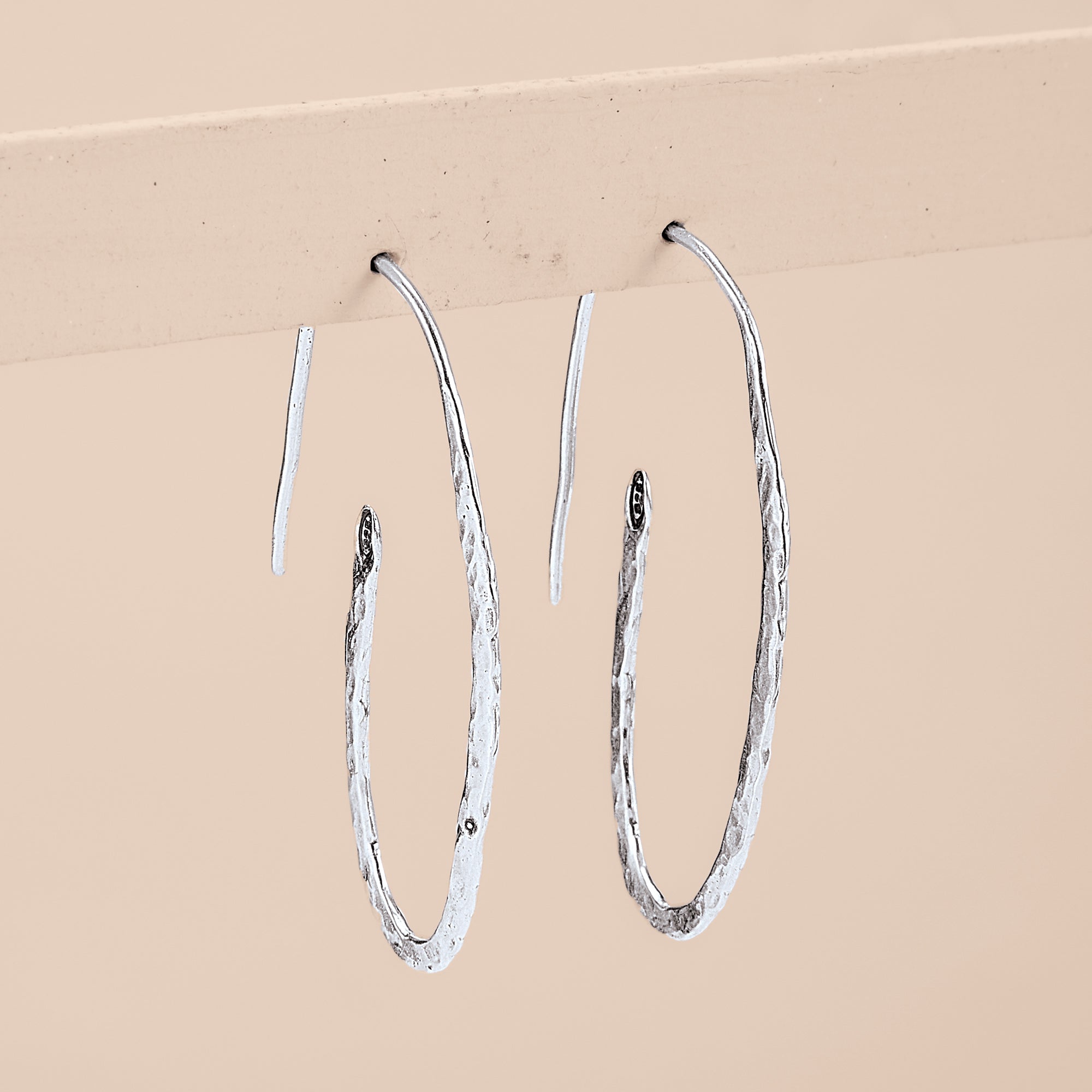Sterling Silver Hammered Loop Earrings | Uno Alla Volta