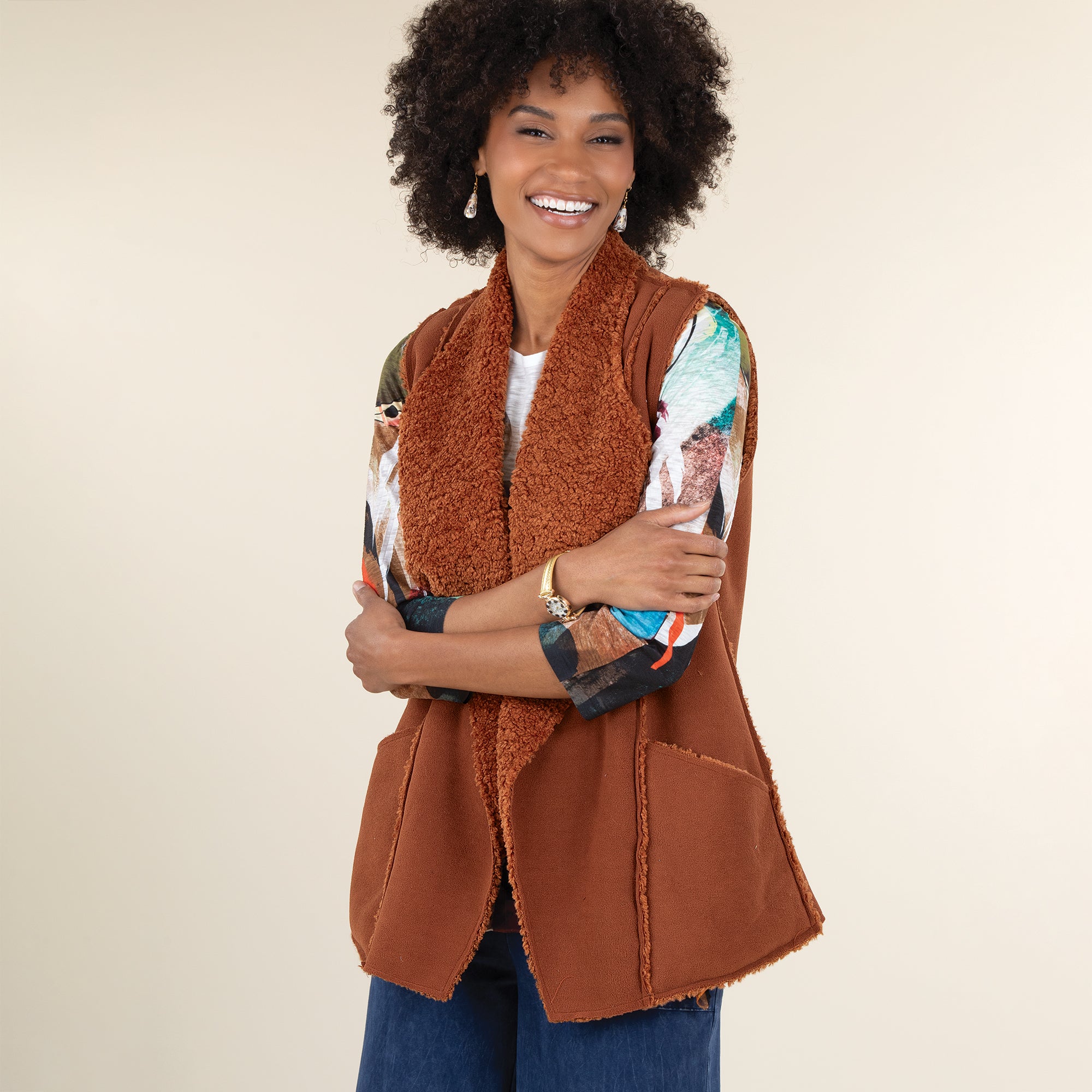 Cozy Chestnut Sherpa Open Front Vest | Uno Alla Volta