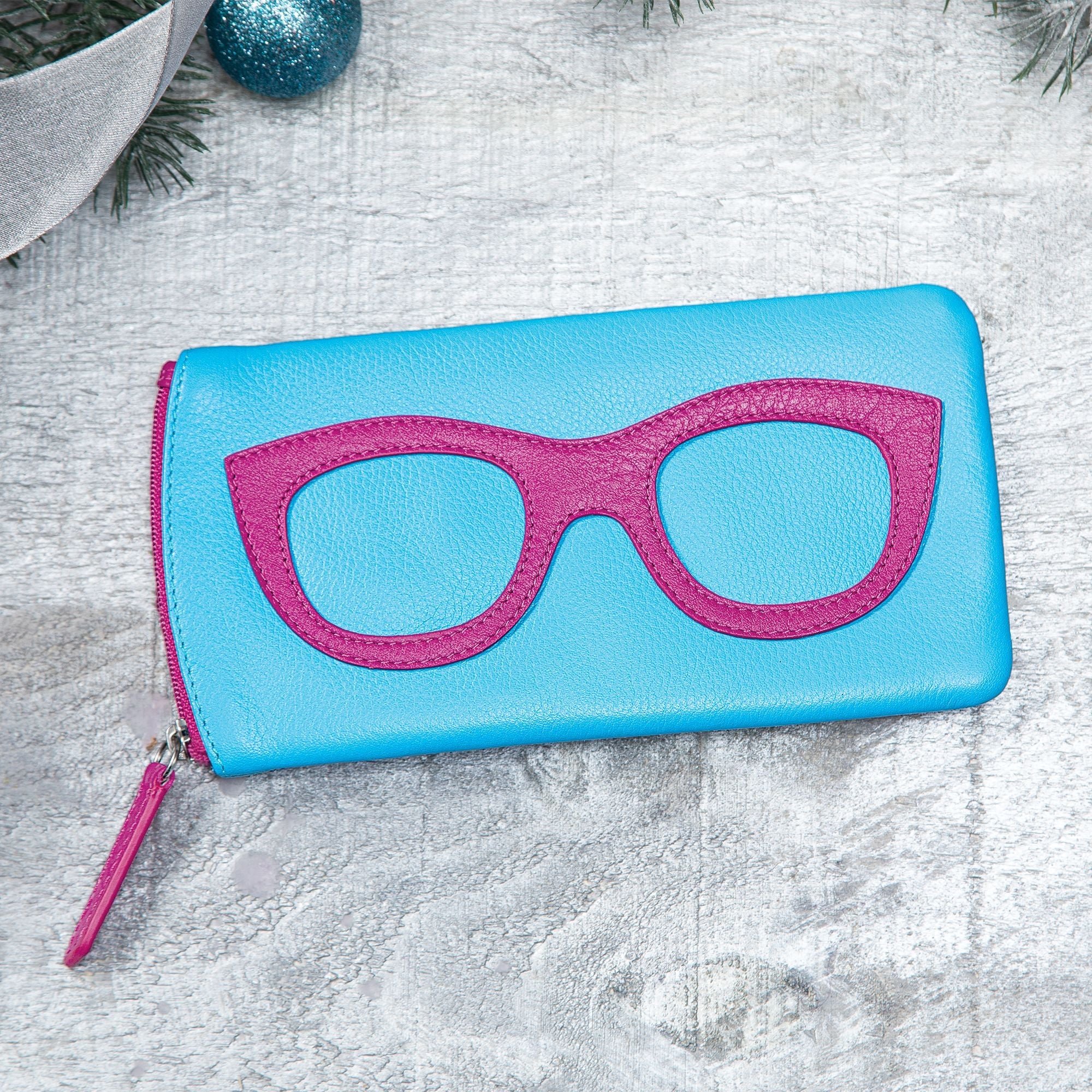 Turquoise Blue Leather Eyeglass Case | Uno Alla Volta
