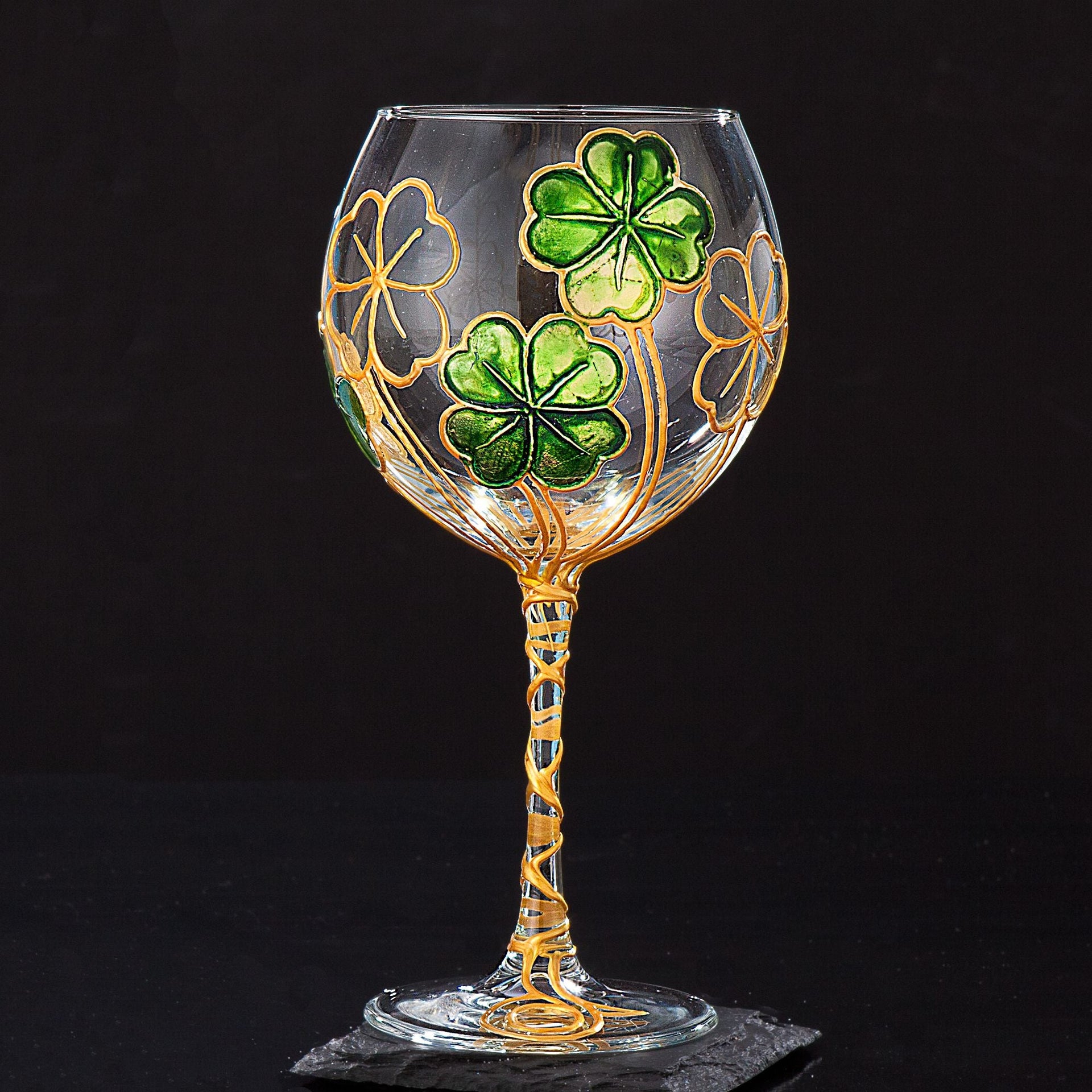 Hand-Gilded Shamrock Wine Glass | Uno Alla Volta